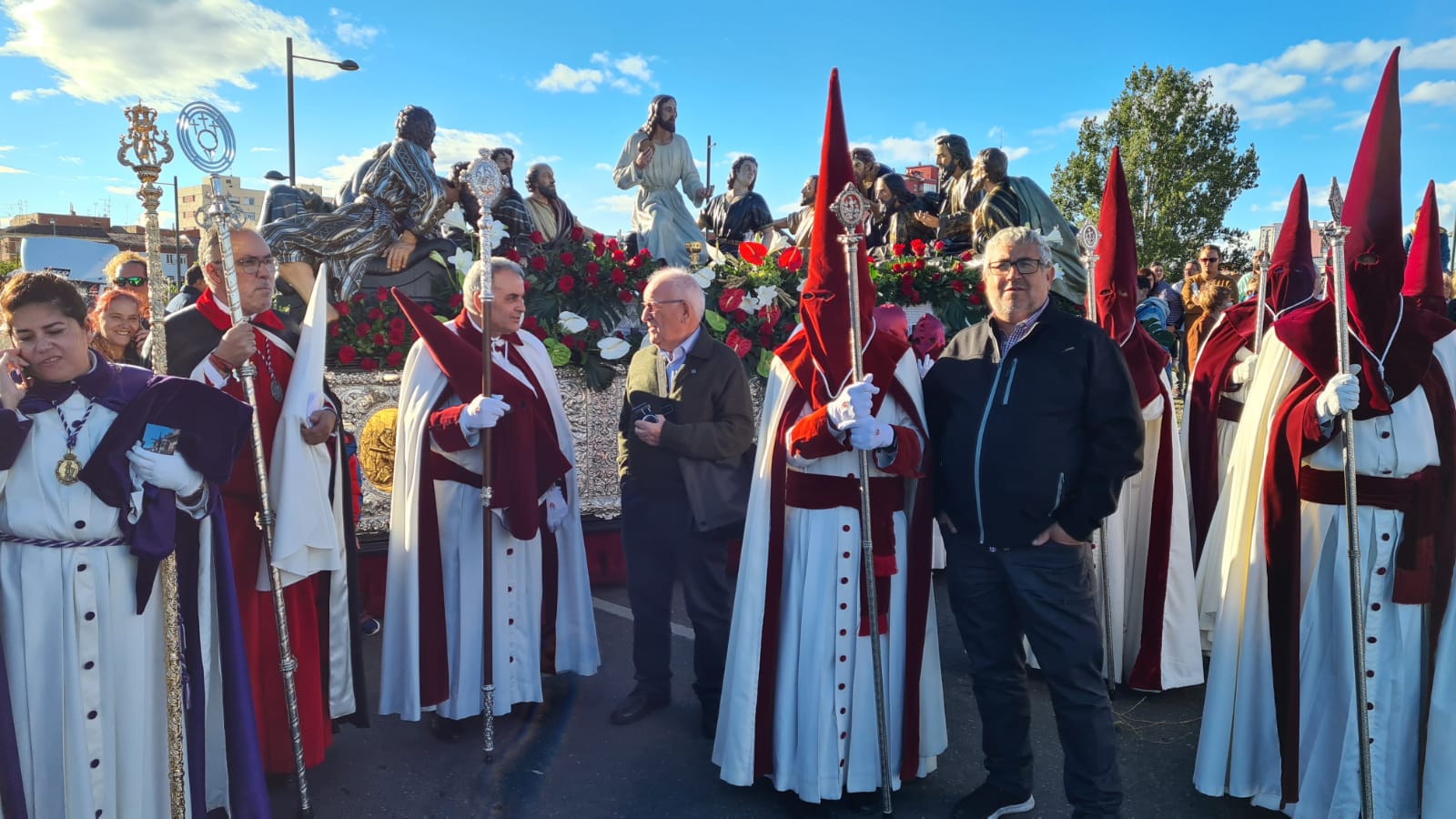 Fotos: Salida de la procesión magna de León | leonoticias