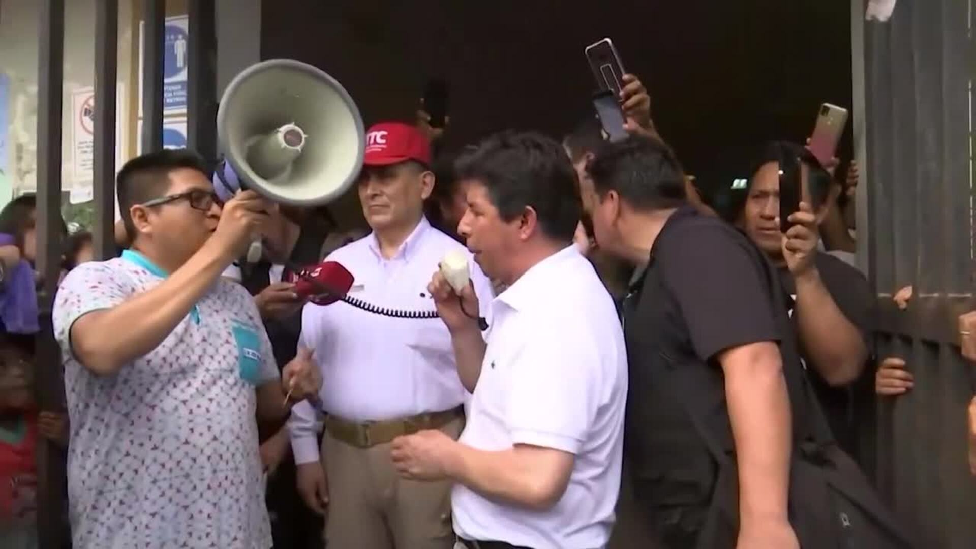 El Supremo de Perú rechaza el recurso de apelación de Castillo contra su detención | leonoticias