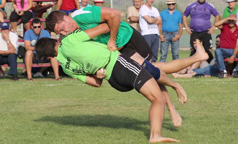 La Lucha Leonesa se acerca a Bien de Interés Cultural | leonoticias